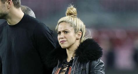 Shakira devastada por fotos de Gerard Piqué y Clara Chia Revista Clase