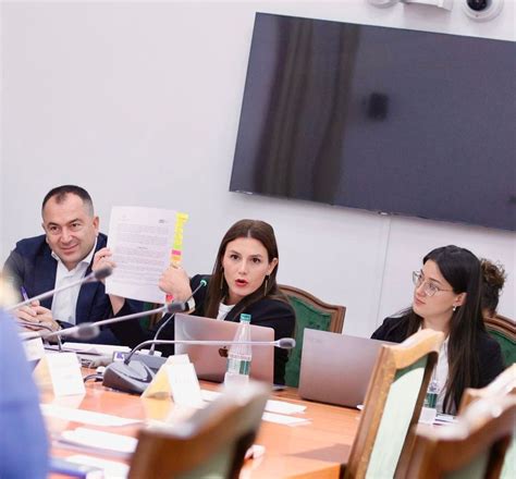 Bora Muzhaqi Në Kuvend Trefishuam Buxhetin Për Rininë Lexoal