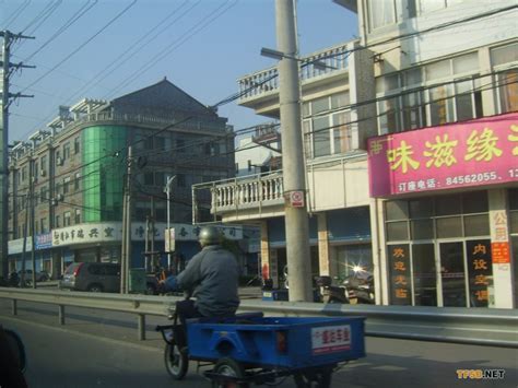 《通风设备》杂志走进江苏靖江孤山空调基地新风系统精彩图库通风设备网
