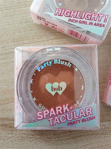 Take All Blush Sparktacular Highlighter And Eye Shadow Fortune
