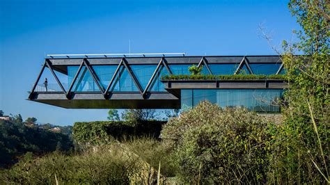 Ten Residential Buildings With Cantilevered Hovering Volumes