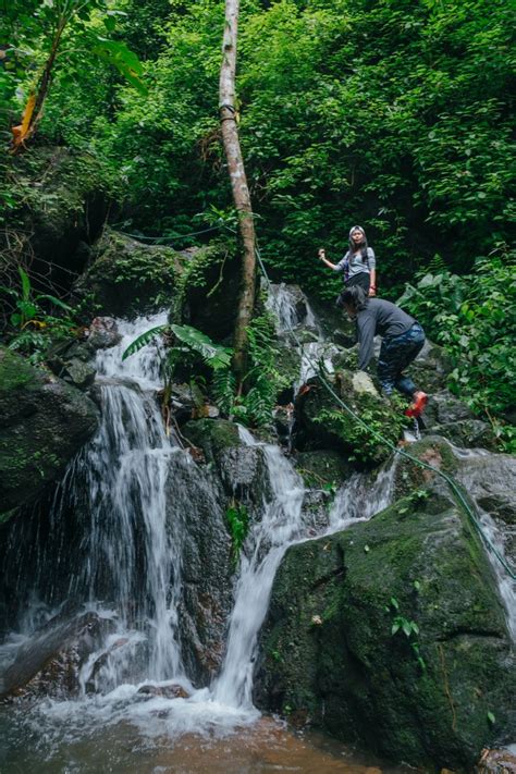 Readme Me ยืนงงในดงป่า Unseen เมืองรองนครนายก เส้นทางน้ำตกเขื่อนขุนด่านปราการชล