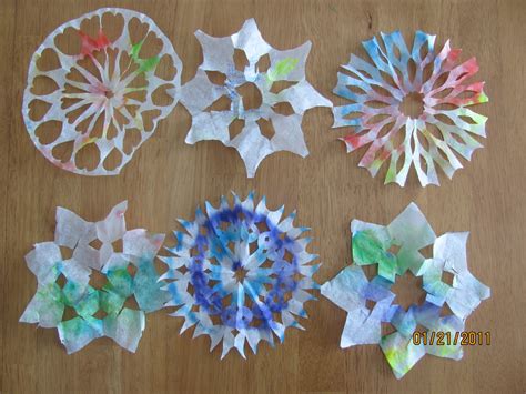 26 Easy Diy Coffee Filter Snowflakes Patterns And Tutorials