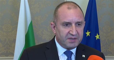 Радев назначи ген Валери Цолов за командир на Съвместното команд