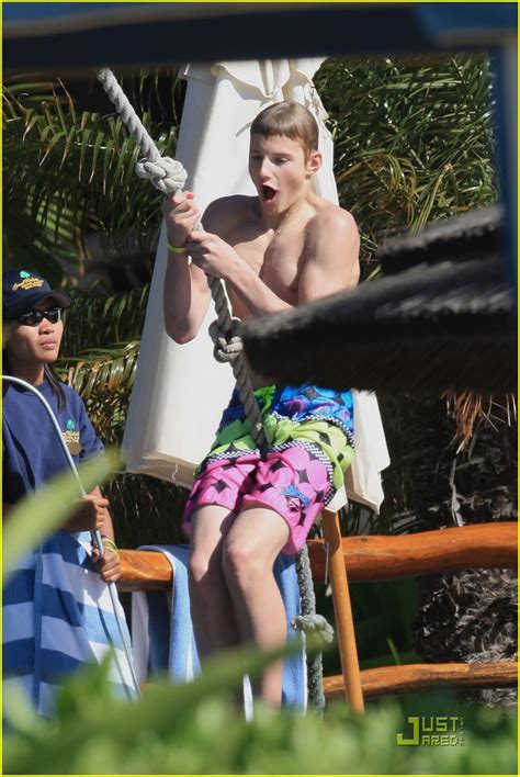 Alexander Ludwig Is A Hawaii Hottie Photo 102791 Photo Gallery Just Jared Jr