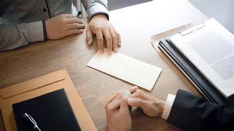 諭旨退職の意味とは？諭旨解雇との違いや退職金・離職届の取り扱いなど解説 あしたの人事オンライン