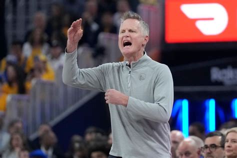 Nba／勇士2小將被爆不滿調度 Kerr正面回應：歡迎隨時來找我談 運動 Nownews今日新聞
