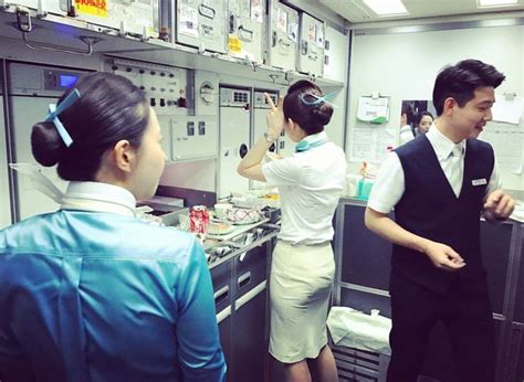 【south Korea】 Korean Air Cabin Crew 大韓航空 客室乗務員 【韓国】 항공 승무원 승무원 사람