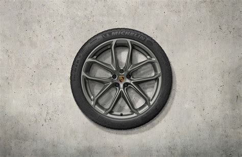 Оригинальный комплект колес Porsche R21 GT Design Platinum NEW c ...