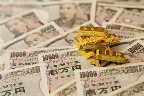 金の密度の求め方。質量・体積の求め方や公式、他の金属の密度まで解説！｜ブランド買取専門店ロデオドライブ