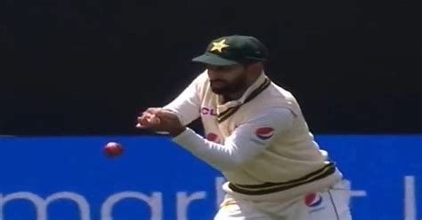 Aus Vs Pak Pakistans Fielding Woes Continue As Abdullah Shafique