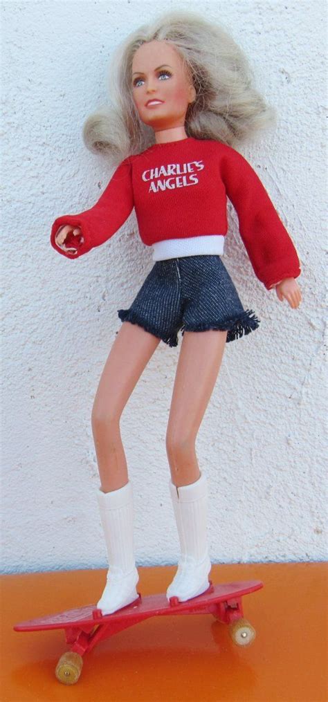 Charlie S Angels Doll Farrah Fawcett Skateboard 1977 Charlies Angels Skateboard Outfits