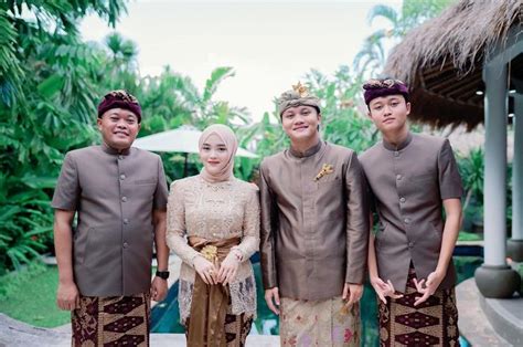 Sule Unggah Foto Keluarga Tanpa Mahalini Dan Ferdi Ntvnews Id