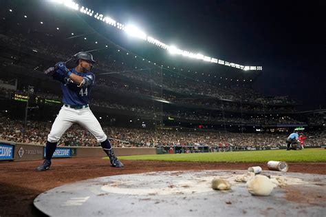 Julio Rodriguez Seattle Mariners Agree To Deal Worth Up To 469 Million