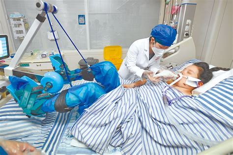 大陸通報在院死亡數 Who籲增透明度 翻爆 翻報