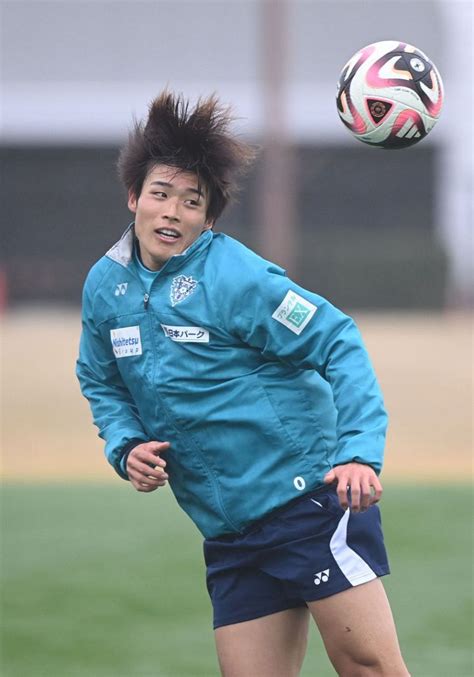 新「熱男」はj1アビスパ福岡に 岩崎悠人がゴールパフォでポーズ継承 開幕戦は古巣戦「すごい燃えます」：「おっ！」でつながる地元密着のスポーツ
