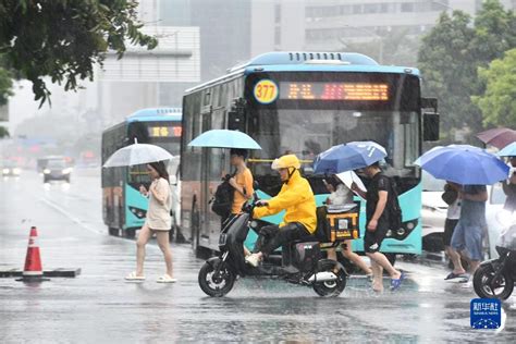 深圳普降极端特大暴雨 新华网