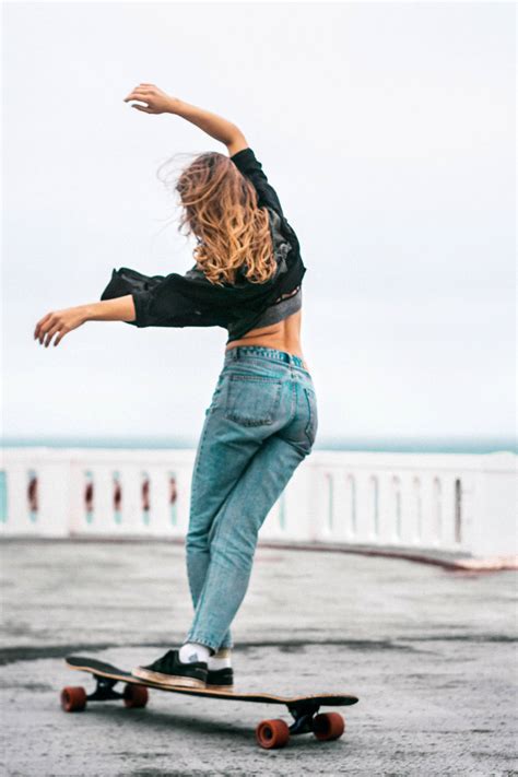 Longboarding Women Cn Traveller