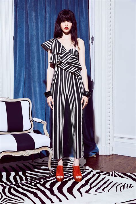 Alice Olivia Resort 2018 Collection Photos Vogue Fashion Fashion