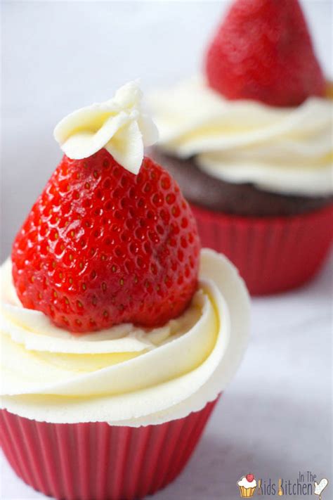 11 Awesome And Easy Cupcake Tutorials For Your Christmas Celebration