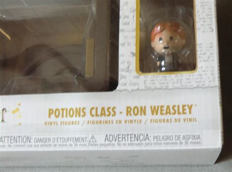 Funko Pop Mini Harry Potter Potions Class Ron Weasley Diorama