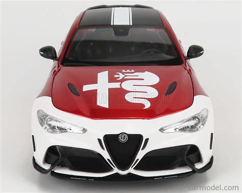 BURAGO BU01449 Escala 1 18 ALFA ROMEO GIULIA GTAm N 99 RACING 2020