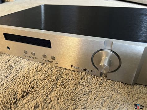 Pass Labs X1 Line Stage Preamp Photo 5200227 Canuck Audio Mart