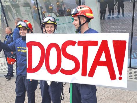Denise uz tebe smo Sindikat državnih i lokalnih službenika i