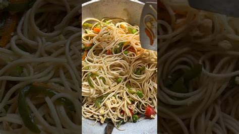 Hakka Noodles 🍜veg Chowmein Hakkanoodles Shorts Chowmin