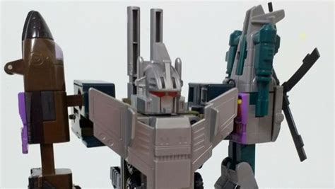 Transformers G1 Combaticons Bruticus Complete 1986 Hasbro Takara