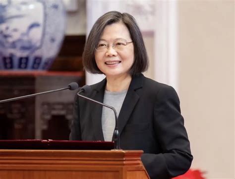 同志遊行今登場 蔡英文：自由相愛在台灣是現在進行式！ 政治快訊 要聞 Nownews今日新聞