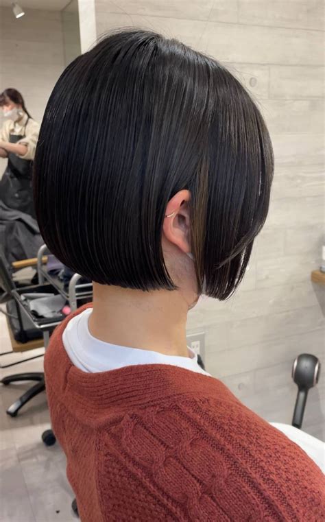 襟足ギリギリ！コンパクトなミニボブ！首周りスッキリで頭が小さく、首が長く見えるスタイル！自由が丘の美容室wezer Blog 自由が丘