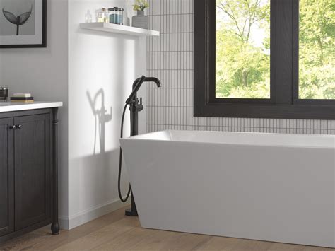 Floor Mount Tub Filler In Matte Black T4754 Blfl Delta Faucet