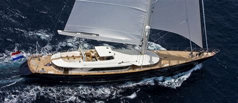 Tornado Trifft Superyacht Perini Navi „bayesian Sinkt Ein Toter