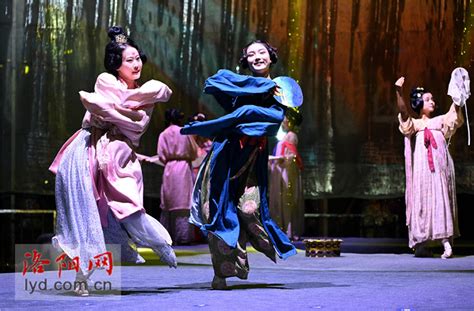 现场美图来啦！2023洛阳河洛文化旅游节暨第六届中原国际文化旅游产业博览会——汉服时尚设计周开幕新闻中心洛阳网