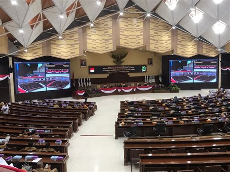 Rapat Paripurna Ke Laporan Hasil Reses Masa Sidang I Disampaikan Anggota Dewan Wartapedia Co Id