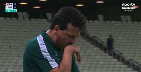 Fernando Diniz é flagrado em cena inusitada durante partida do