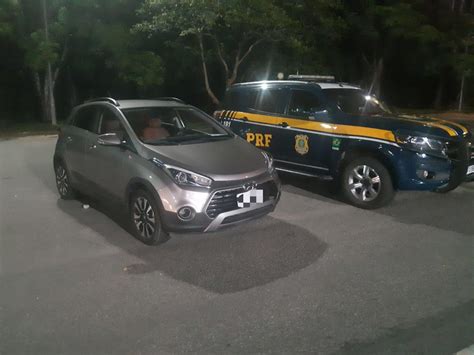PRF recupera veículo clonado na BR 101 em Serra ES Polícia