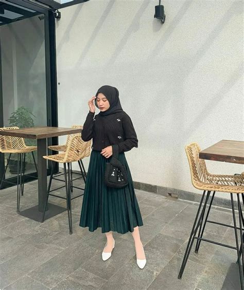 ปกพนโดย lukmada ใน ootd hijab simple