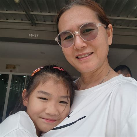 แพรวาพามาตรวจกิจการ คลิปสั้นสร้างรายได้ เปิดค่าการมองเห็น ผู้ติดตาม คนไกลบ้าน สู้ชีวิต