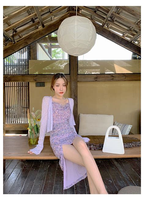 얇은 끈 연보라 플라워 슬림 핏 옆 사이드 트임 절개 미디 기장 롱 원피스 여성스러운 해외 신혼 여행 고급스러운 유니크한 러블리 동남아 여자 쇼핑몰