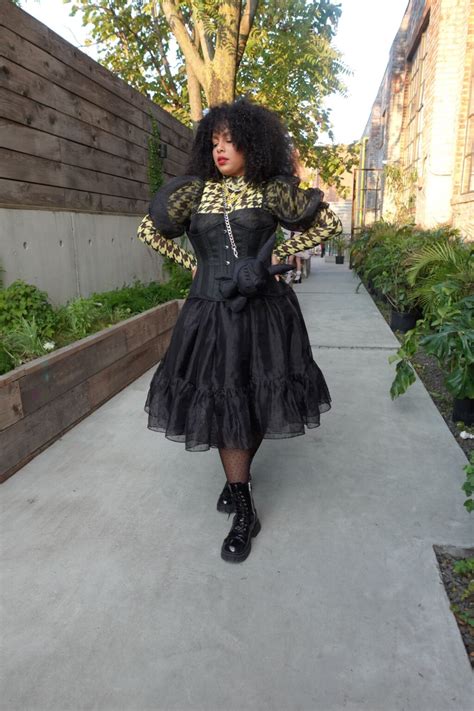 Best Plus Size Street Style Looks At New York Fashion Week
