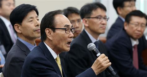 답변하는 김덕남 상이군경회장