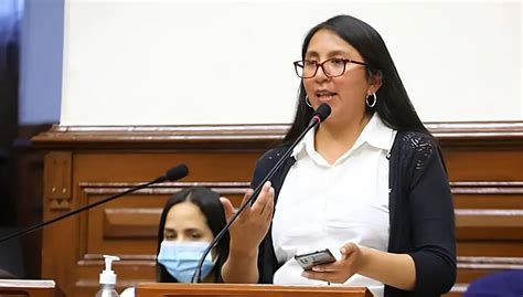 Ruth Luque Presenta Denuncia Constitucional Contra Dina Boluarte Por