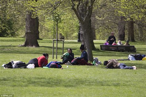 Record Number Of Jobless Eu Migrants In Britain Daily Mail Online