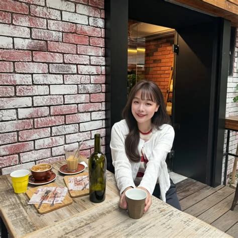 Sylvia Threads Say More