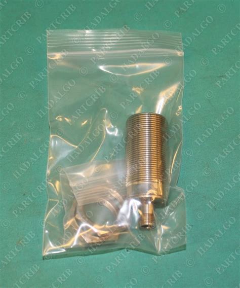 Allen Bradley 872c M15np30 D4 Proximity Sensor Switch 10 30vdc 30mm Diameter 15mm Sensing