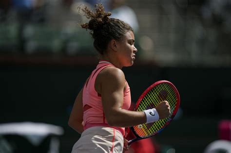 WTA Miami Jasmine Paolini Va Come Un Treno Nella Ripresa Con Volynets