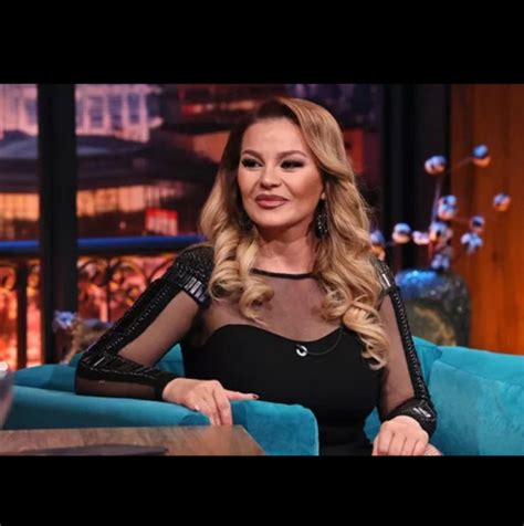 И Деси Слава най сетне призна Двама мъже са ми посягали СНИМКИ За Жената