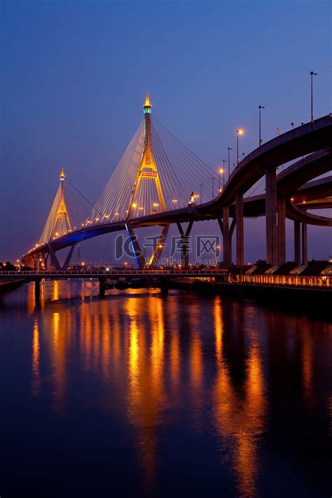 普密蓬大桥高清摄影大图 千库网